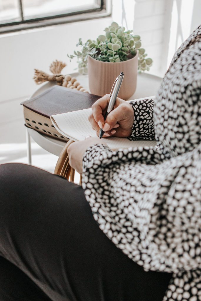 About | Jana Carlson | Writer. Bible Teacher. Mentor.